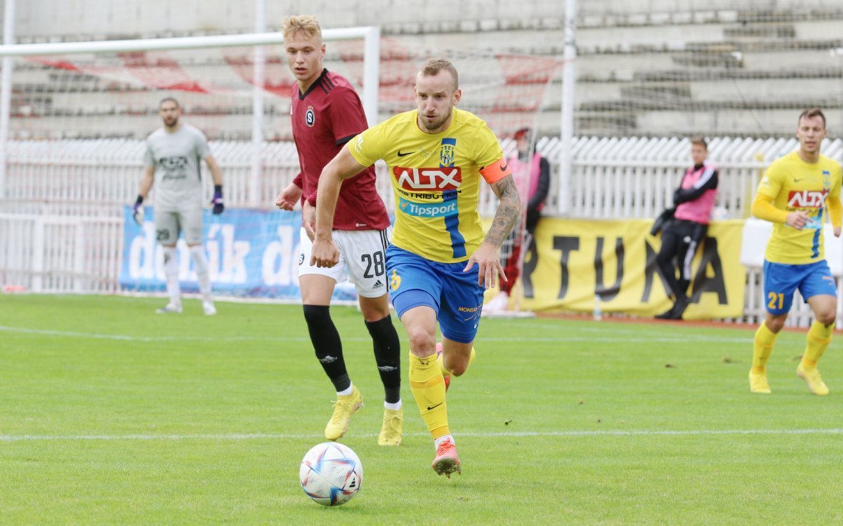 Slezský čeká souboj s rezervou Sparty | Slezský FC Opava