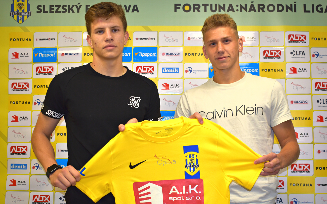 Sebastian Pejša a Patrik Wehowský podepsali nové smlouvy | Slezský FC Opava