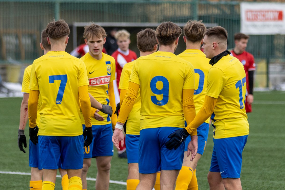 Sedmnáctka i devatenáctka si poradila s ligovým Frýdkem-Místkem | Slezský FC Opava