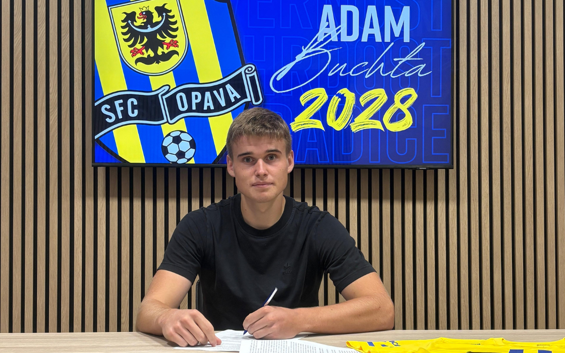 Adam Buchta podepsal smlouvu do roku 2028 | Slezský FC Opava
