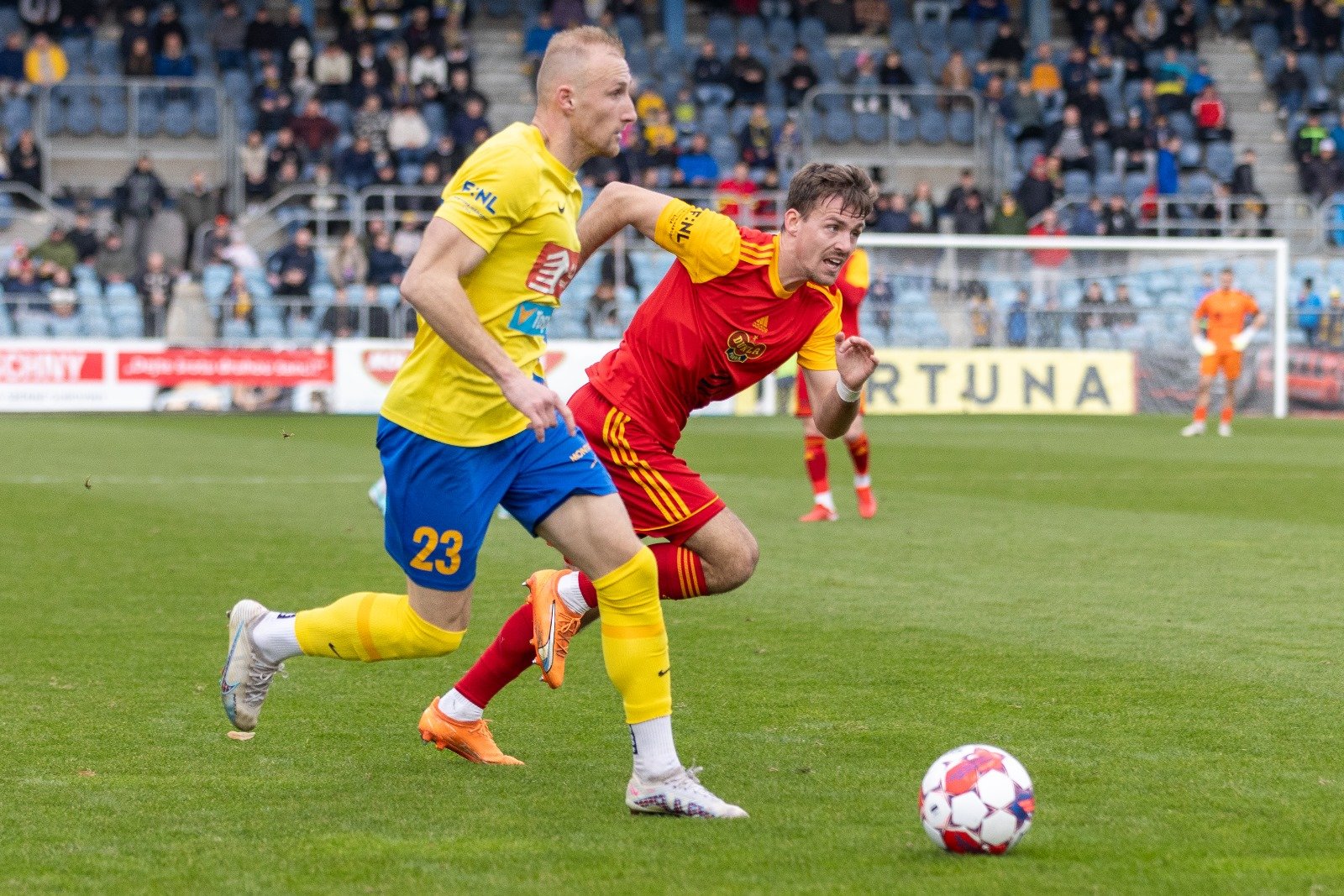 Slezský dokázal přes Duklu projít do semifinále MOL Cupu | Slezský FC Opava