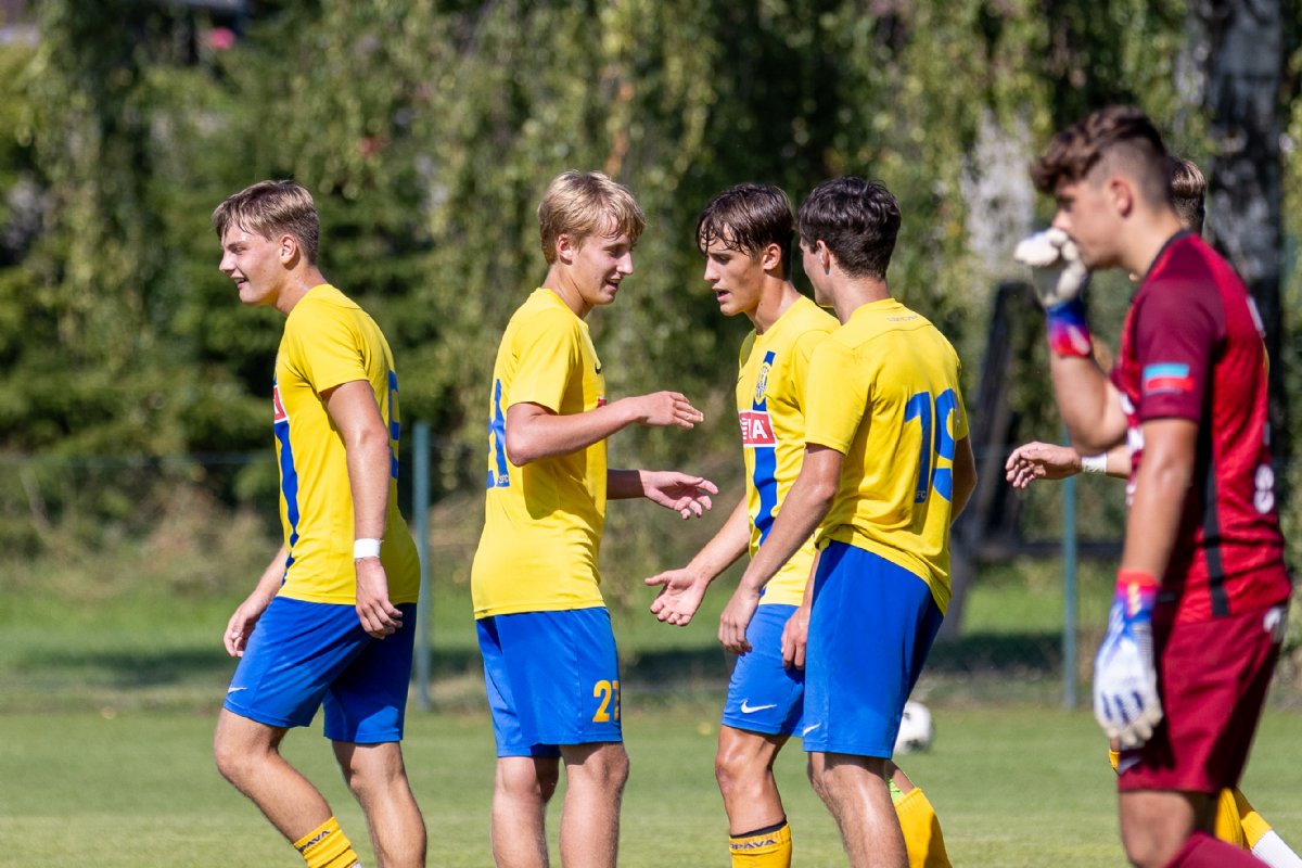 Devatenáctka i sedmnáctka sestřelily Hlučín | Slezský FC Opava